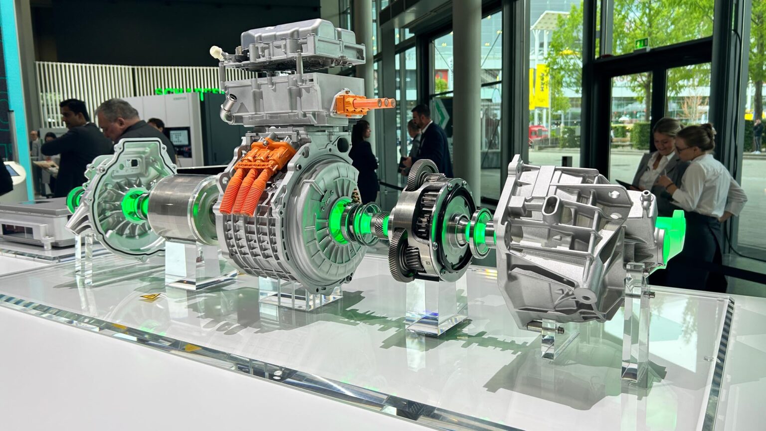 Schaeffler’s Roadmap to the Future: Bridging the Gap Between ICE and EV ...