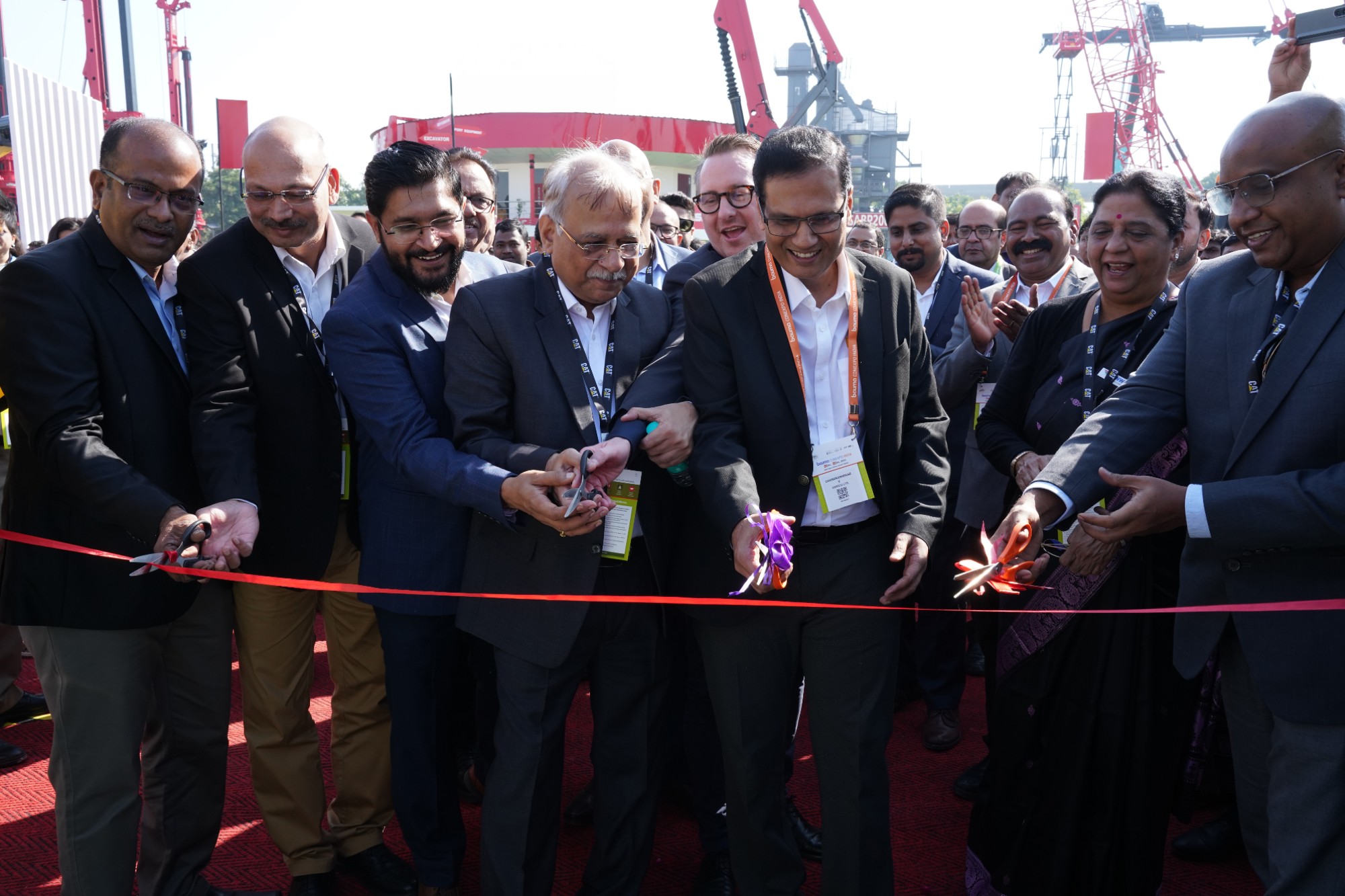Caterpillar showcases services commitment to its customers at bauma ...